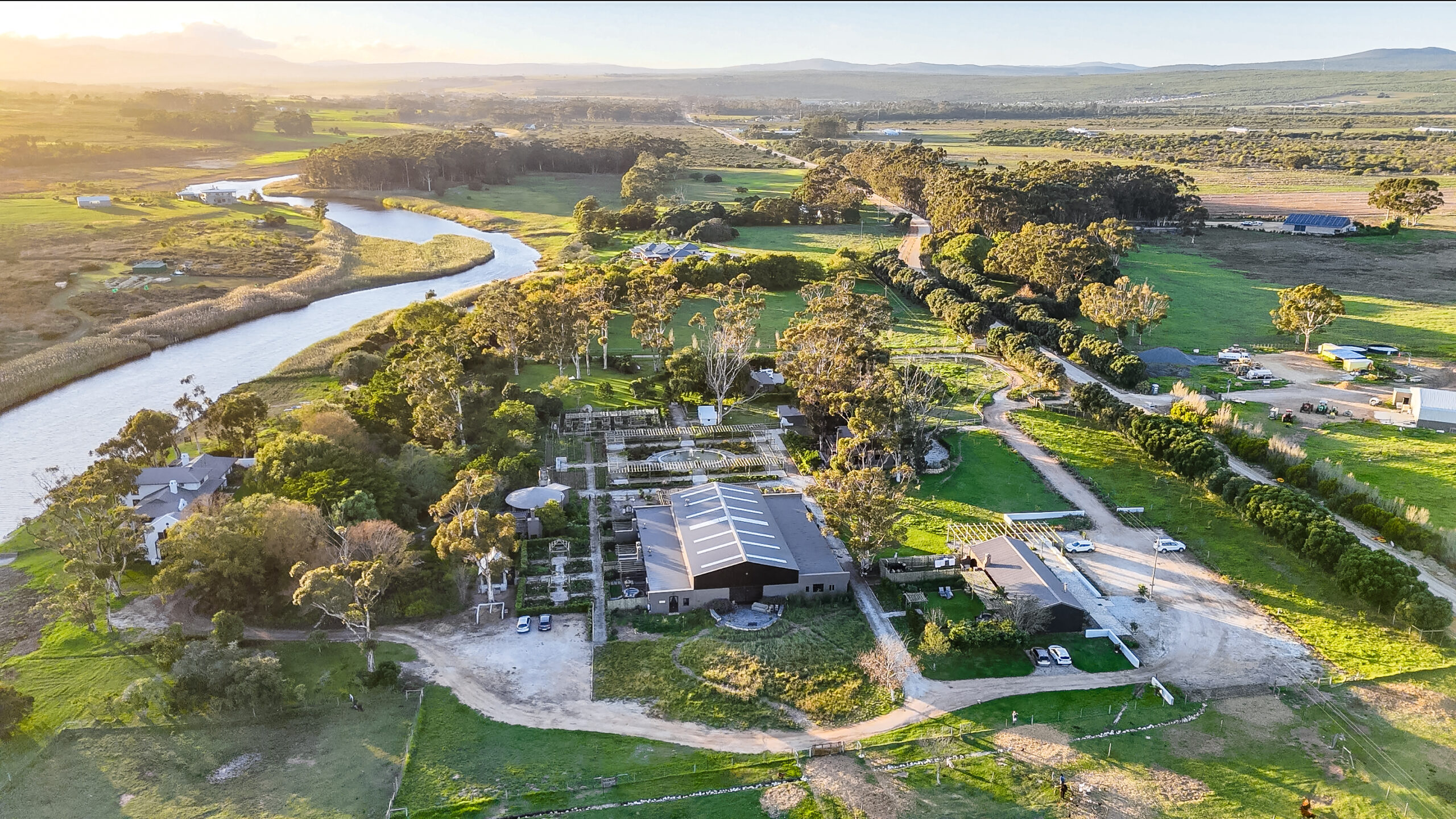 Authentic Farm Living at Rivergate Guest Farm in Stanford – Like a Tourist